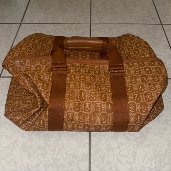 Taylor Swift | Bags | Taylor Swift Holiday The Life Of A Showgirl ...